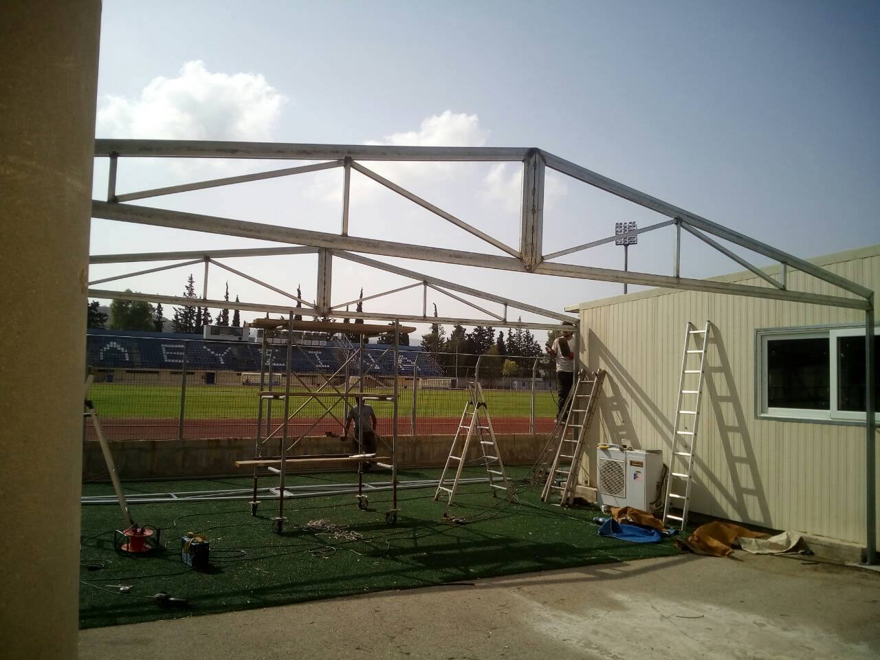 Μεταλλικες Κατασκευες ( Σταθερο Σκεπαστρο) | iTentes