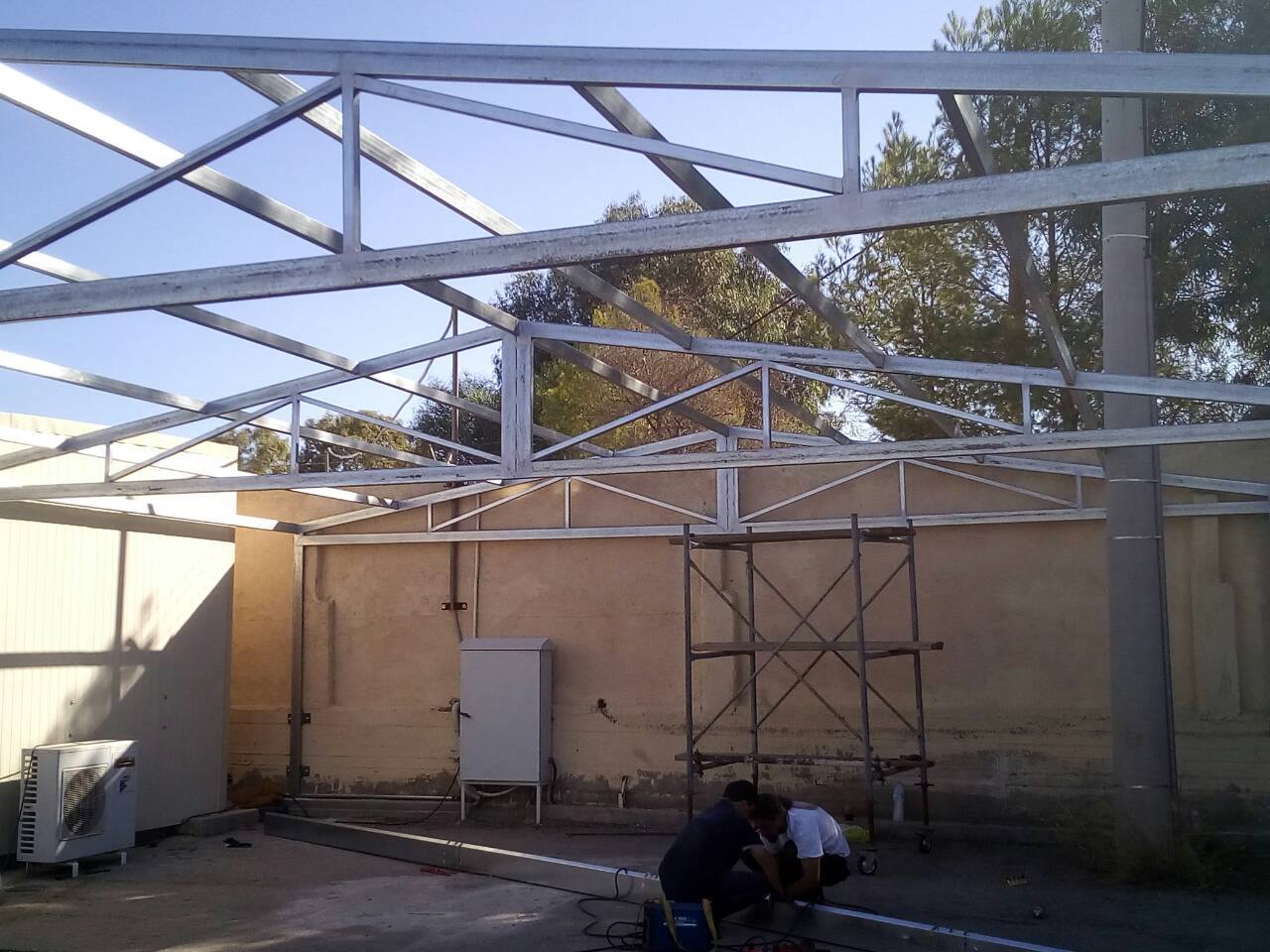 Μεταλλικες Κατασκευες ( Σταθερο Σκεπαστρο) | iTentes